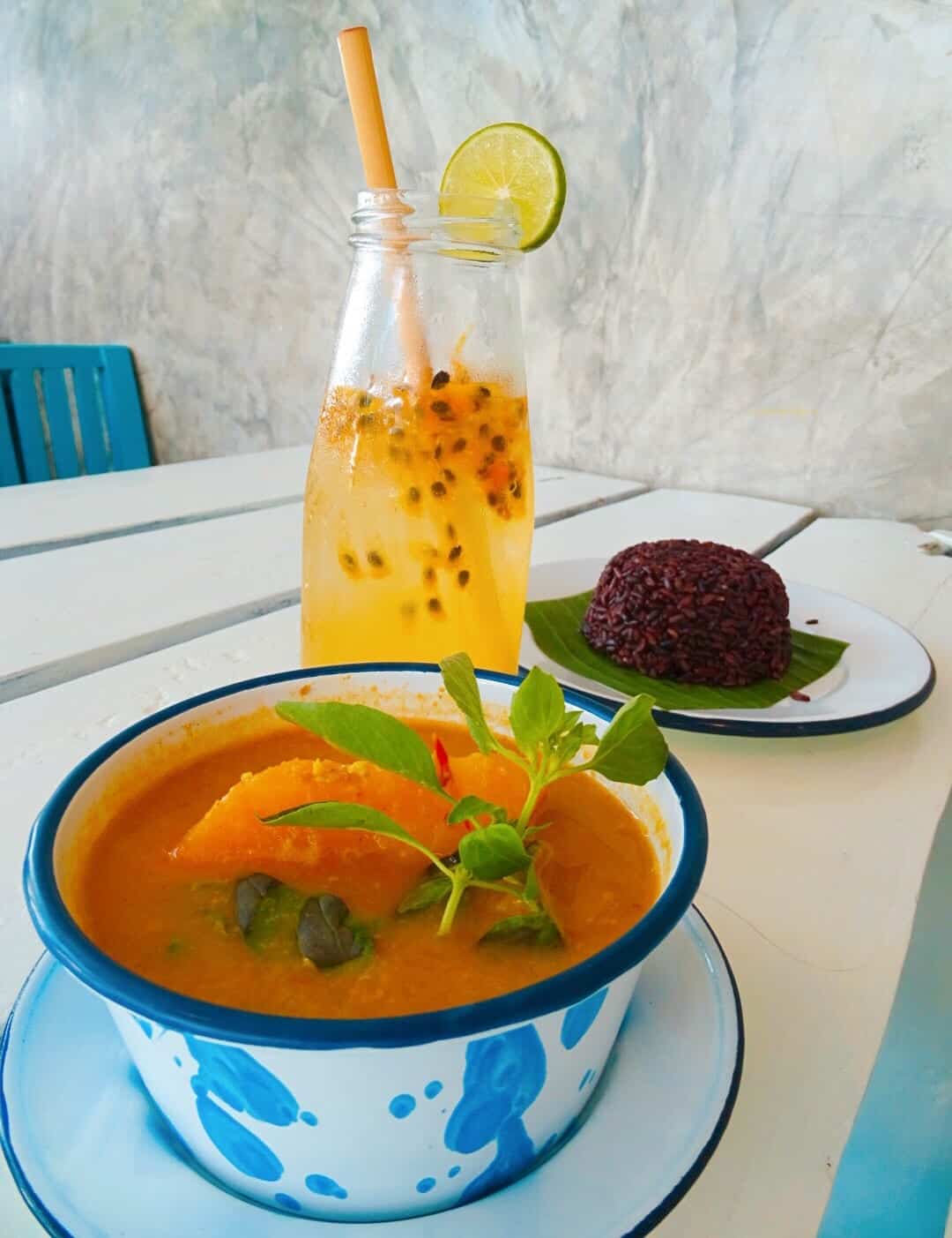 18 Gorgeous Chiang Mai Cafes + The Best Chiang Mai Coffee