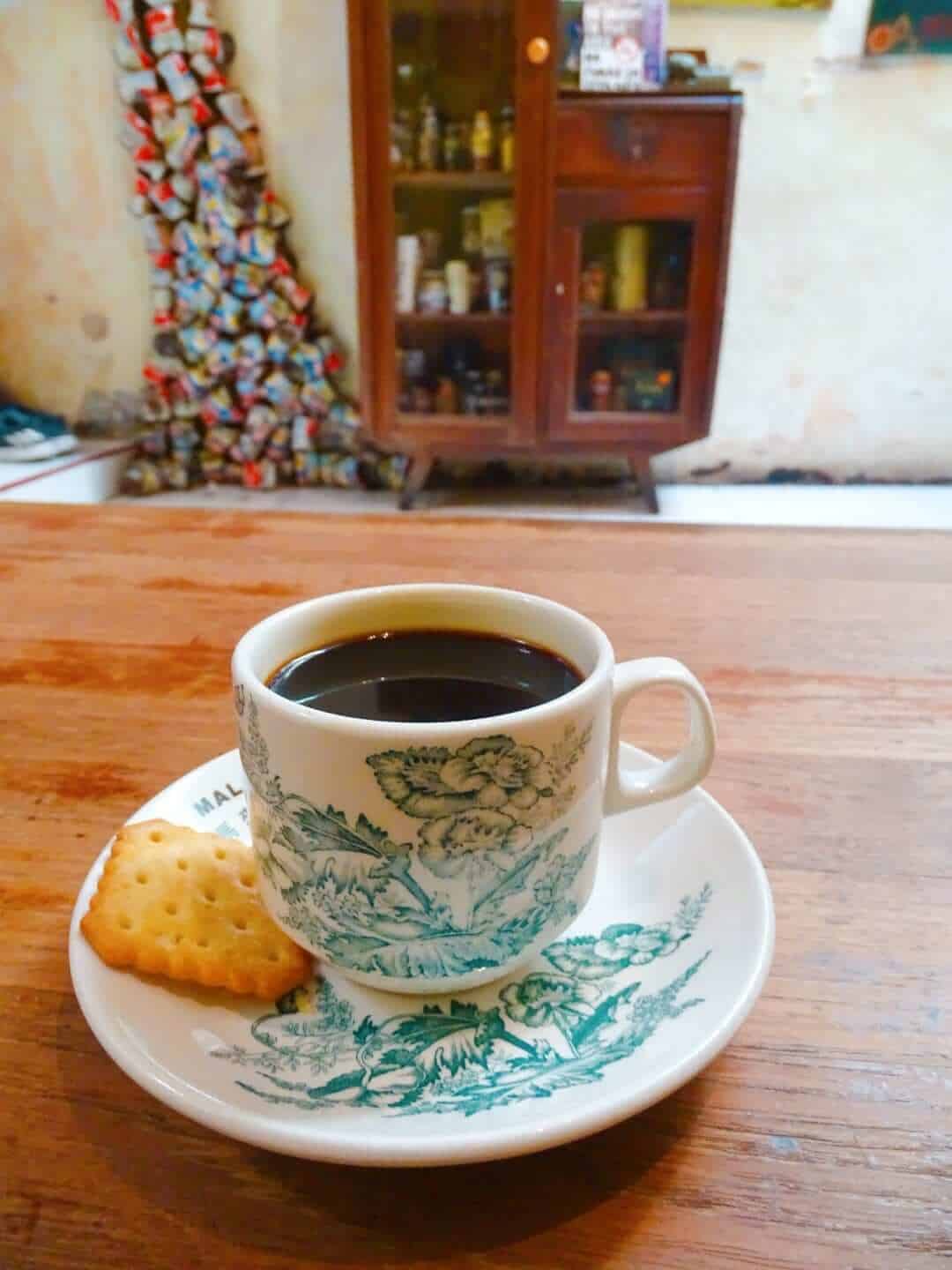 Cafes in Melaka: 10 Cute & Colourful Coffee Shops - Where Goes Rose?