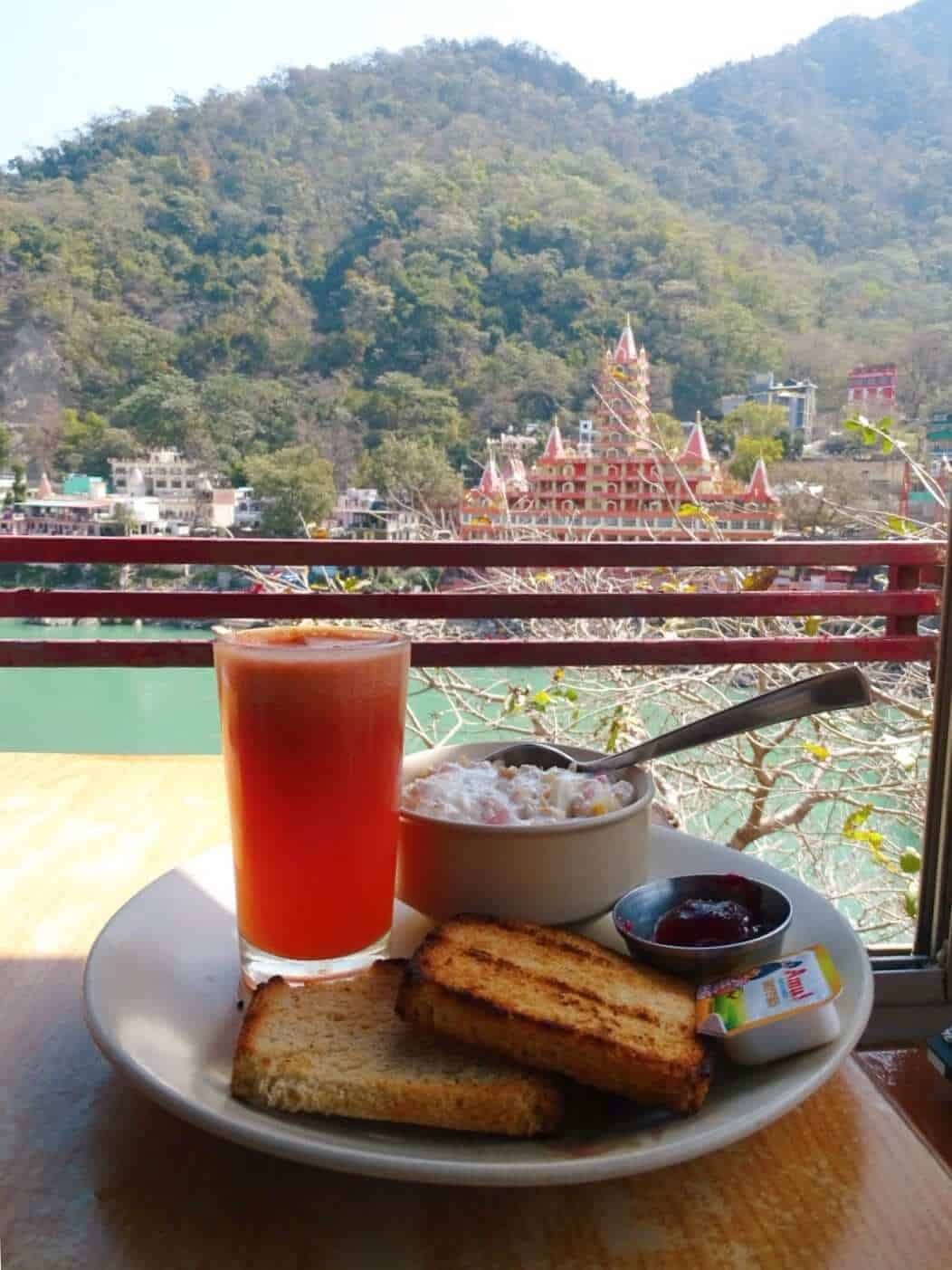16 Best Cafes in Rishikesh For Coffee & Food - Where Goes Rose?