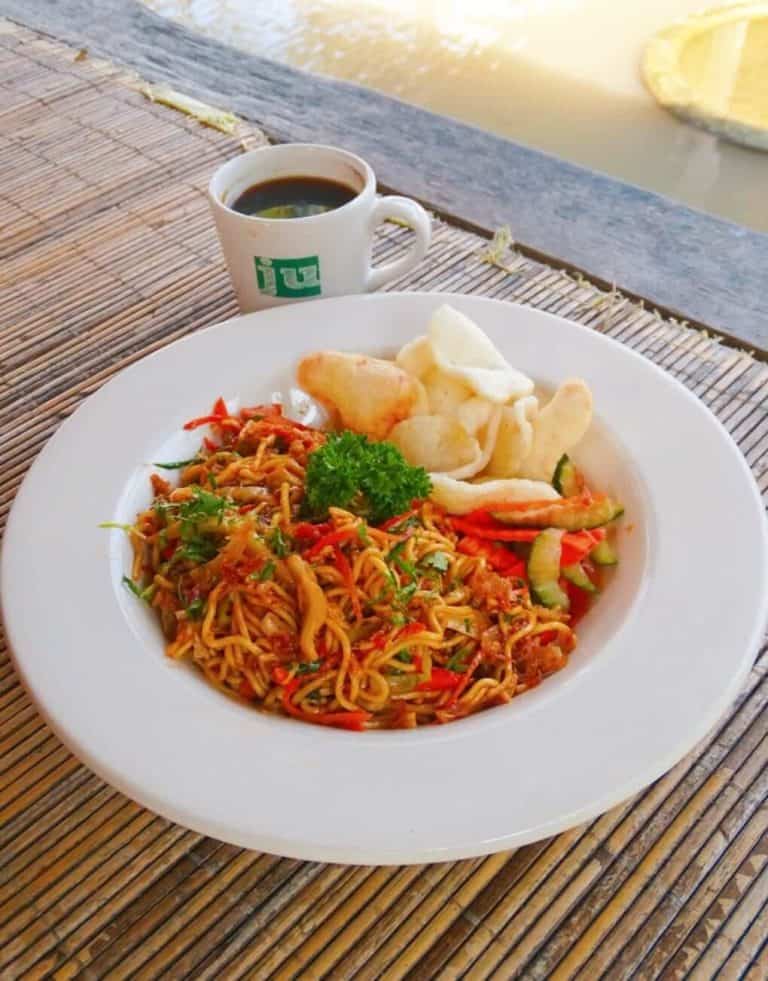 10 Ubud Warungs For Authentic, Cheap Food in Ubud